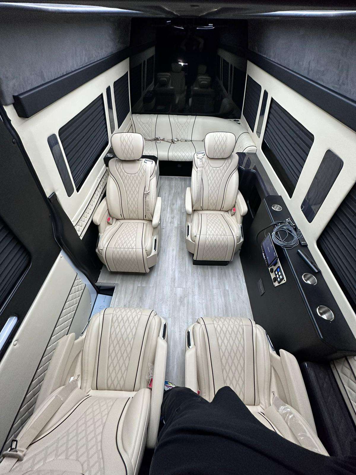 Executive Interior | The Camelo