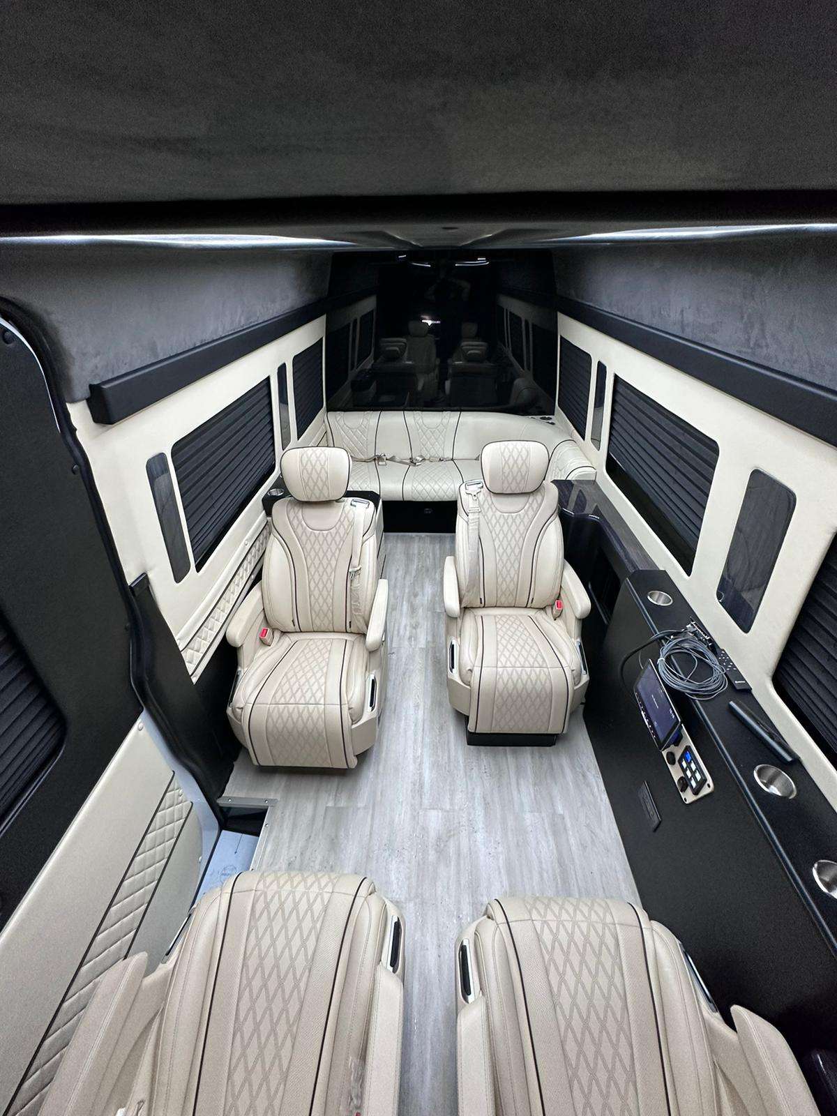 Executive Interior | The Camelo