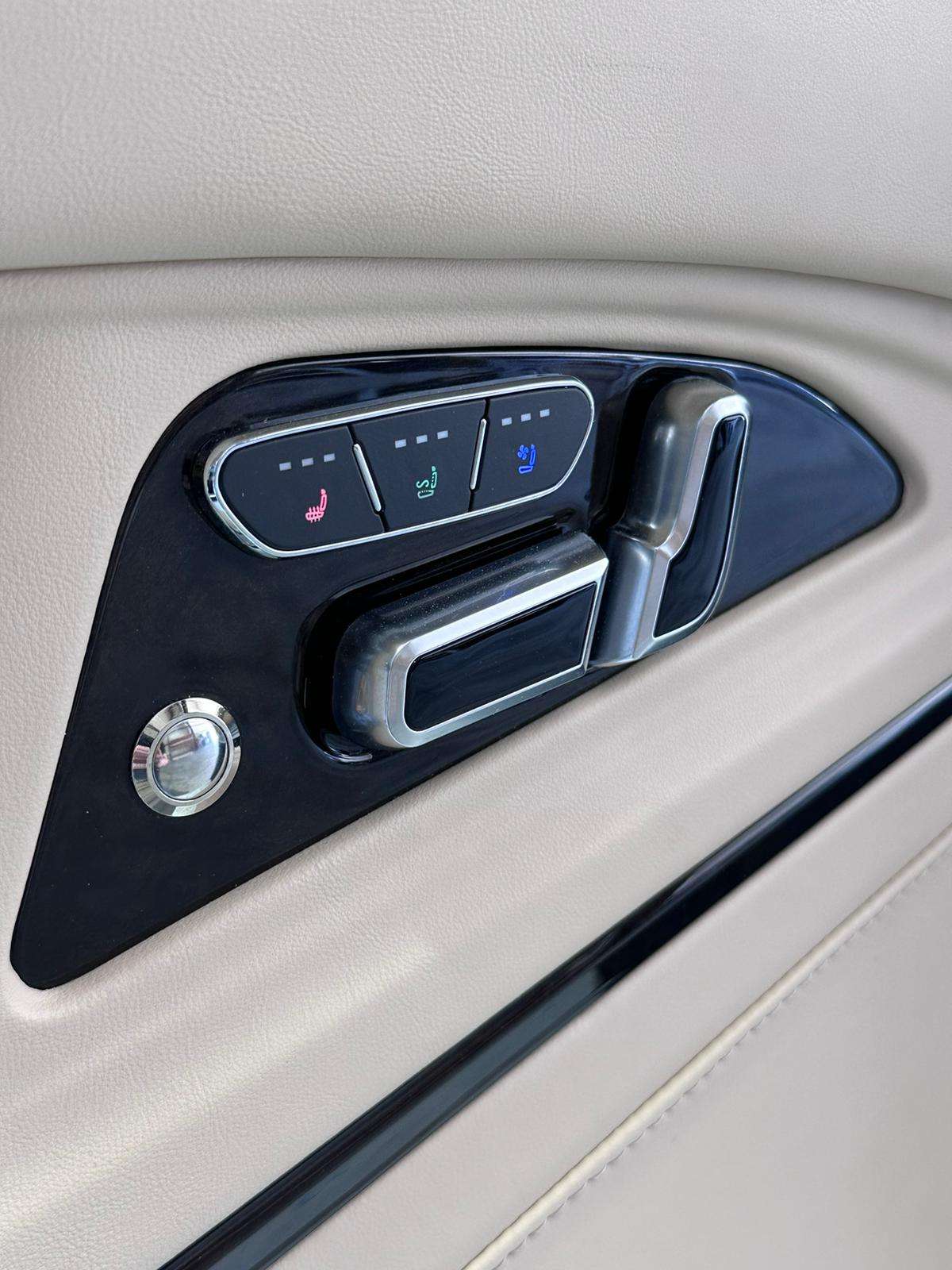 Executive Interior | The Camelo
