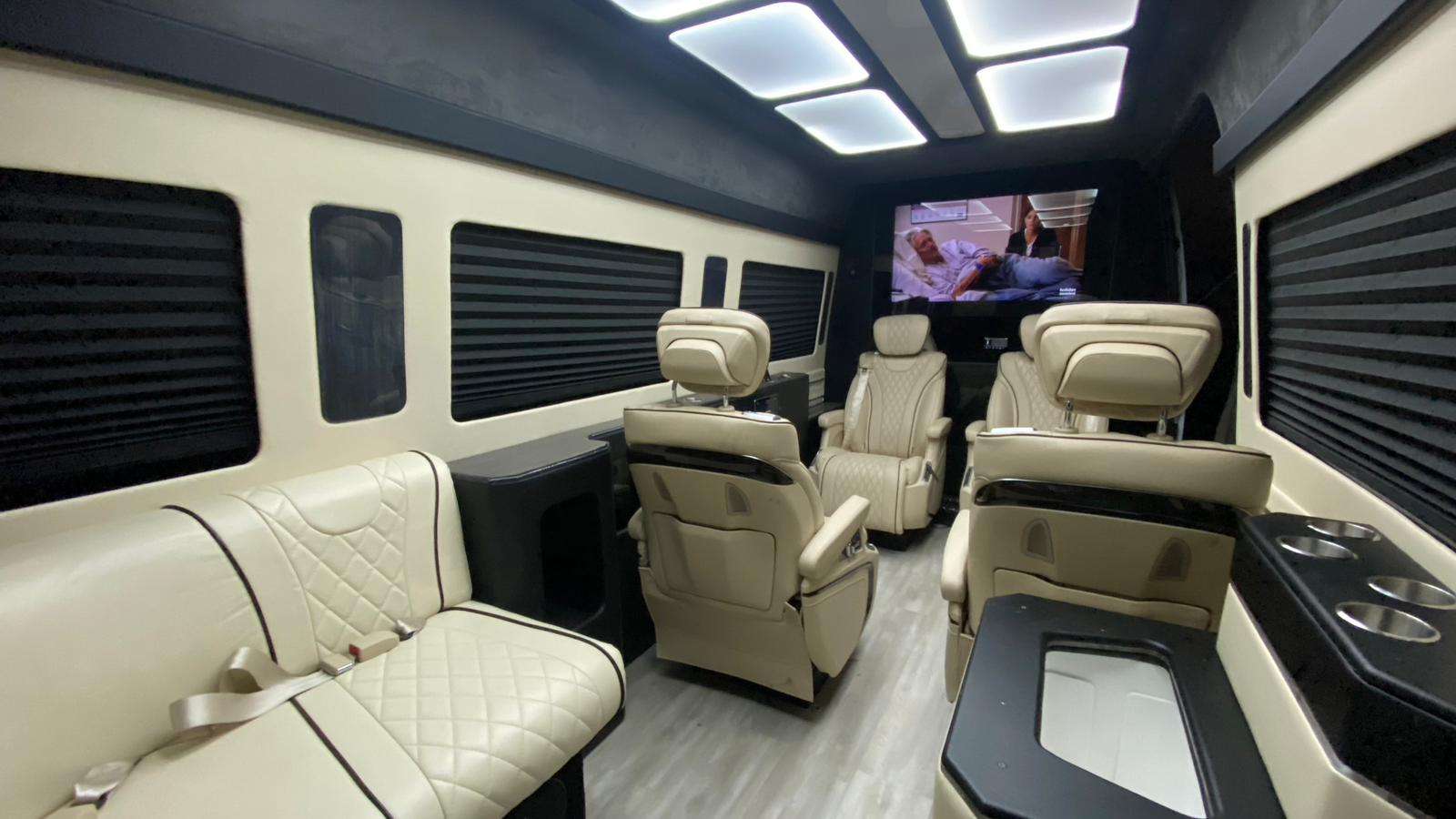 Executive Interior | The Camelo